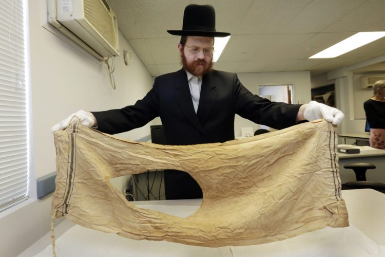 A Holocaust Museum in Brooklyn Focuses on Faith, Survival | News ...